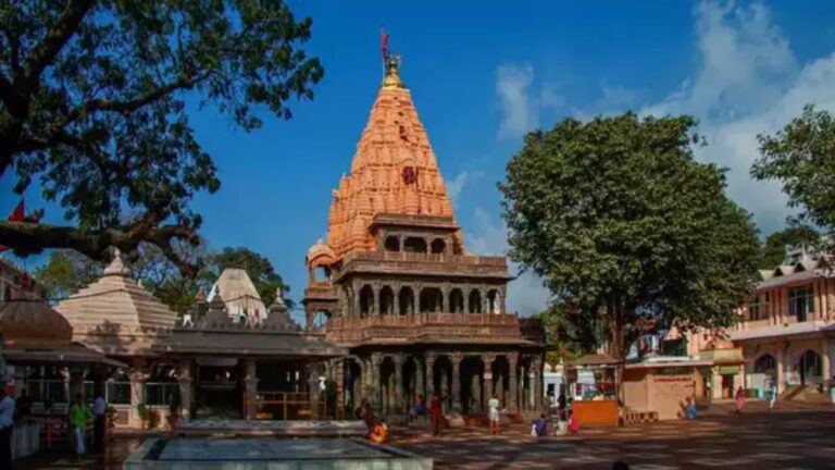 The Jyotirlingas : An introduction to the legends and history of the 12 ...